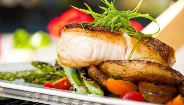 15 Fantastic Dishes to Serve With Halibut